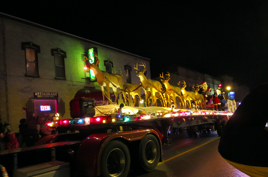 Reverse Santa Claus parade coming to Mount Forest - Canada Info