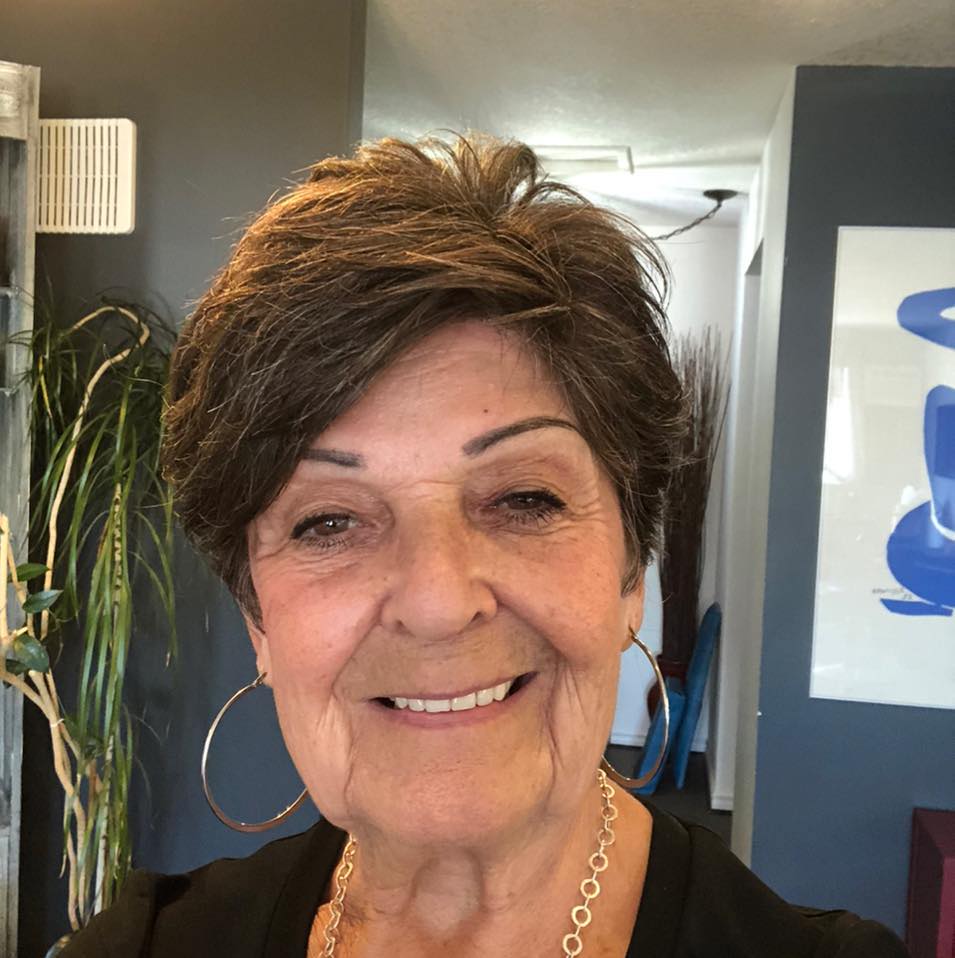 Après 60 ans de carrière, la coiffeuse Doris Doyle de Falher prend sa retraite - Canada Info