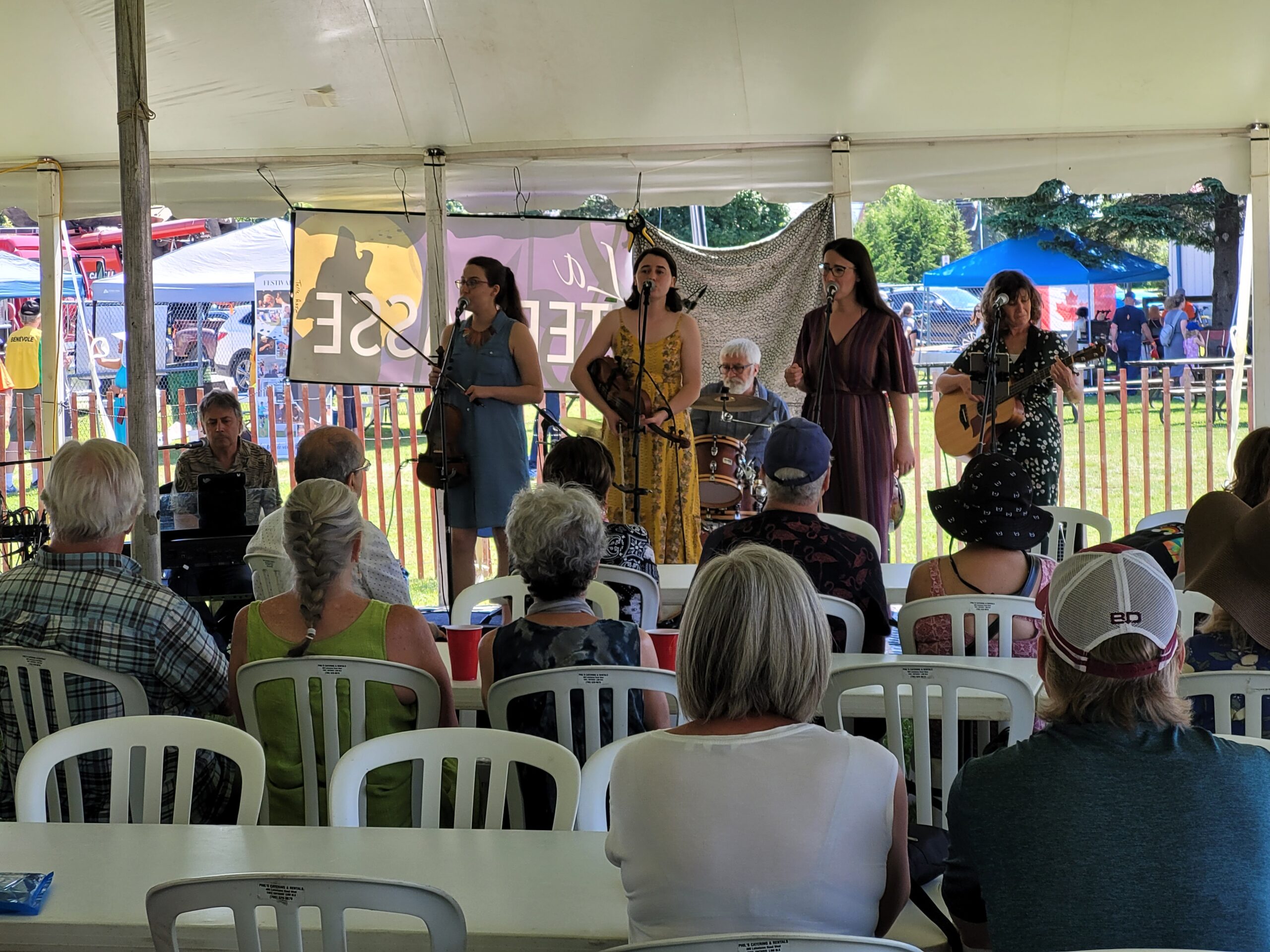 Ariko célèbre un troisième album en famille - Canada Info