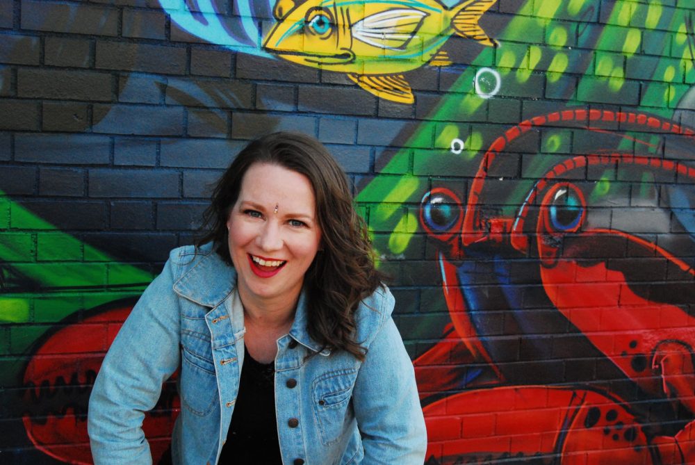 Mary Beth Carty rend hommage à la culture traditionnelle du Cap-Breton ...