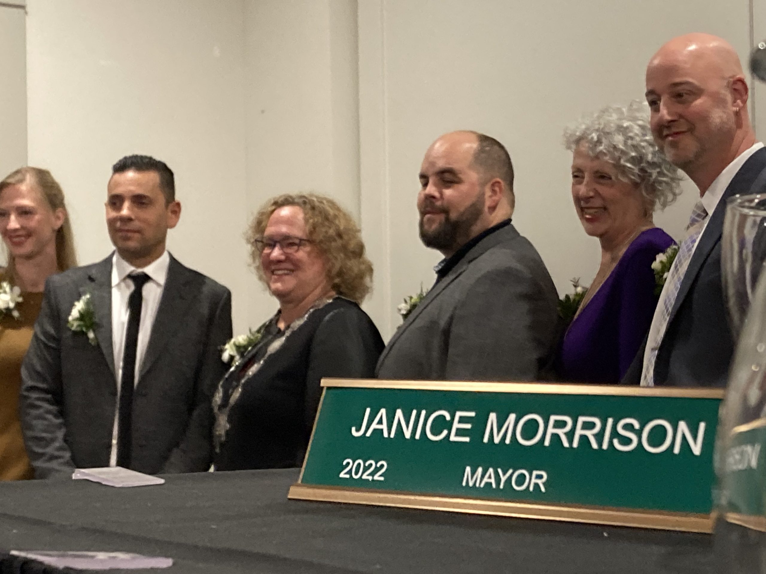 Nelson mayor, council sworn in by judge at ceremony - Canada Info