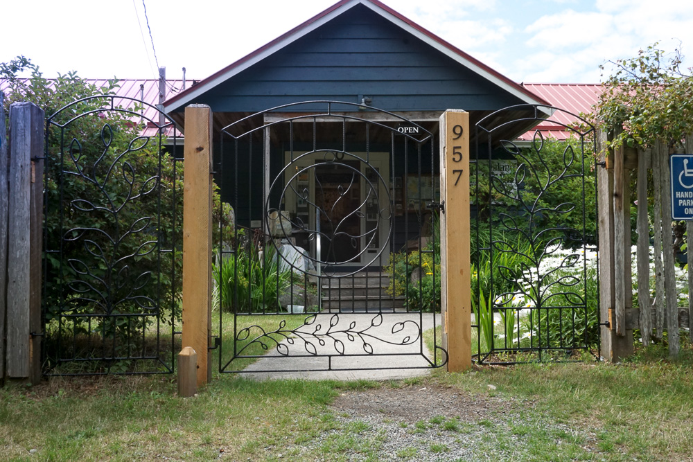 Cortes Island Museum hosts card making workshop with artist Jane Newman ...