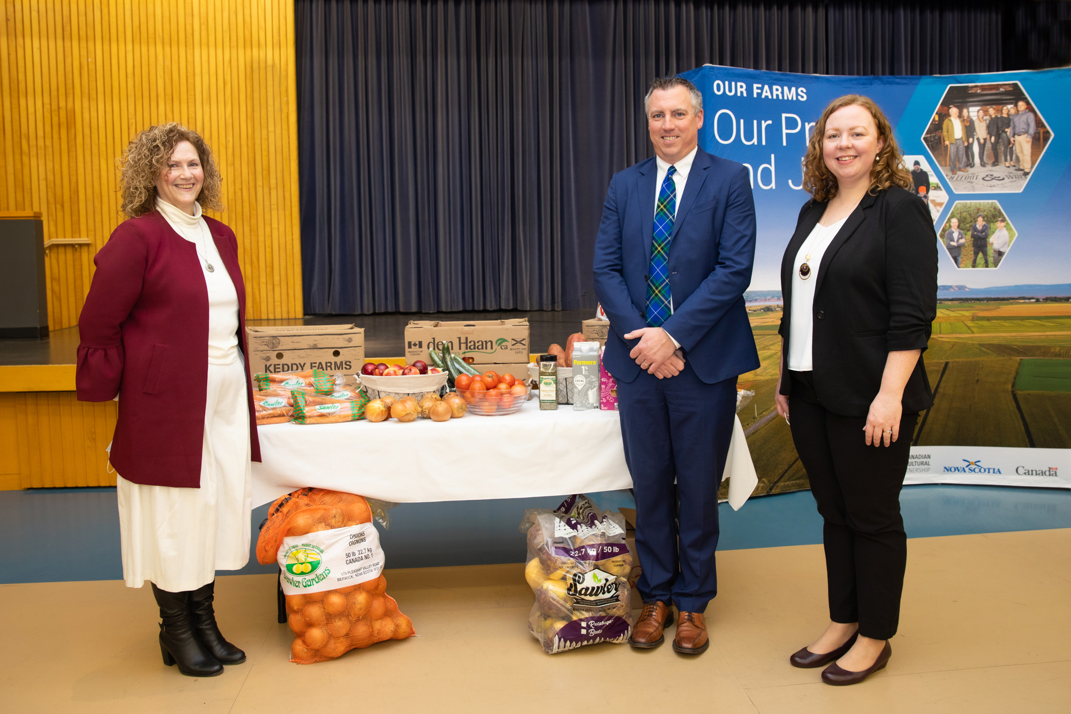 Agriculture Minister announces $900,000 for locally grown produce food ...