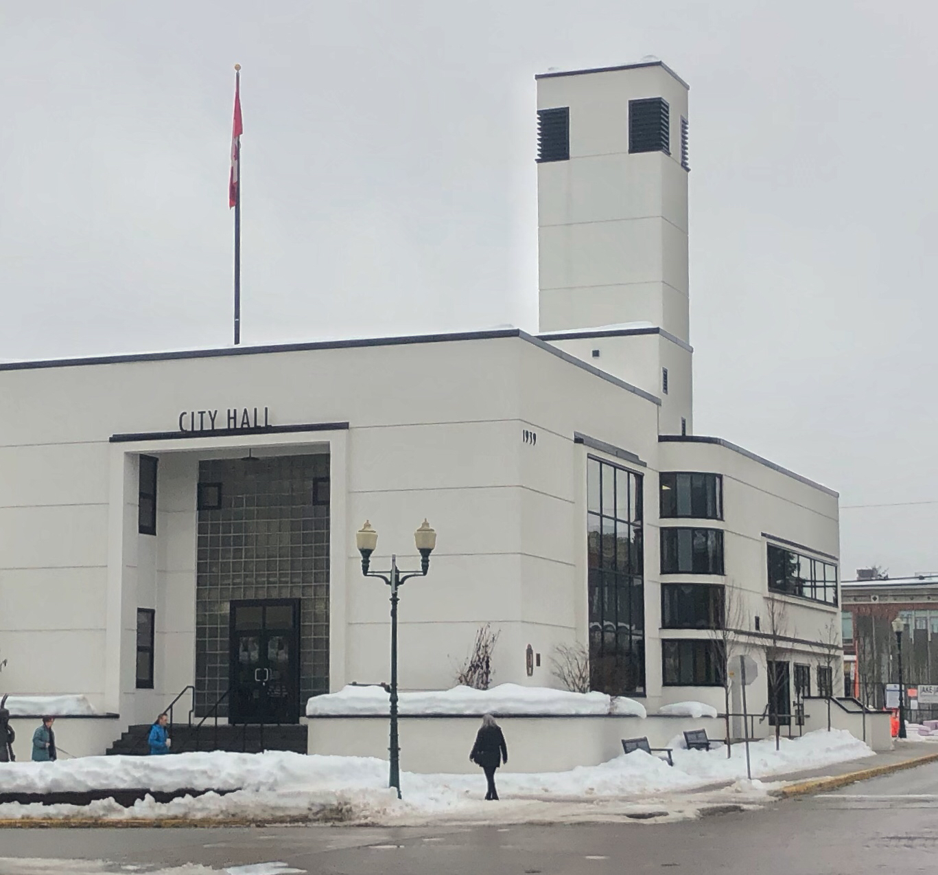 Evan Parliament accepts permanent position as Revelstoke CAO - Canada Info