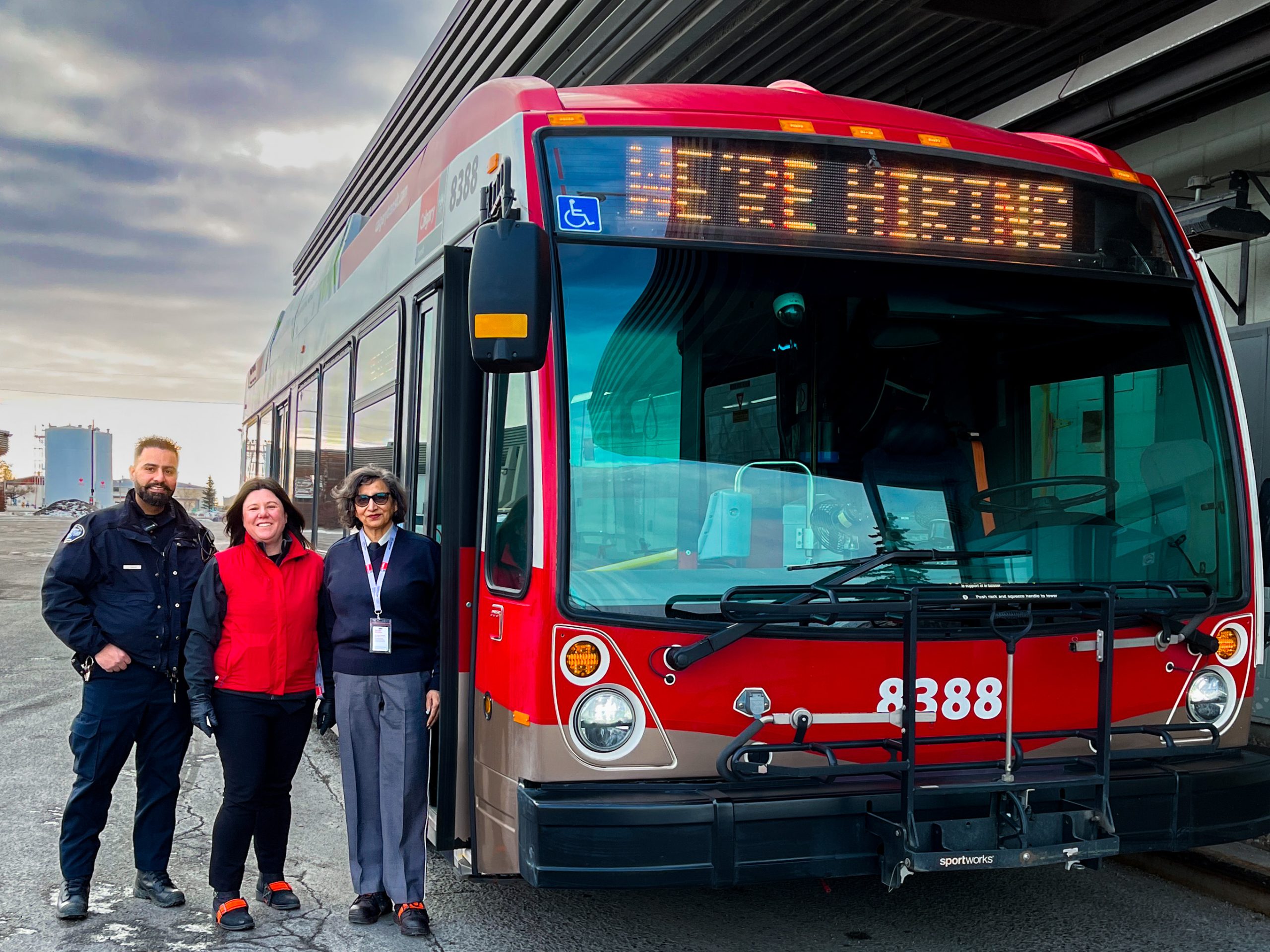 Calgary Transit to hire 800 new drivers by the end of 2023 - Canada Info