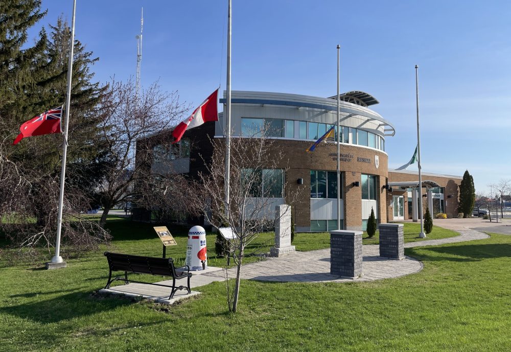 Les plans du Complexe récréatif de Russell avancent - Canada Info