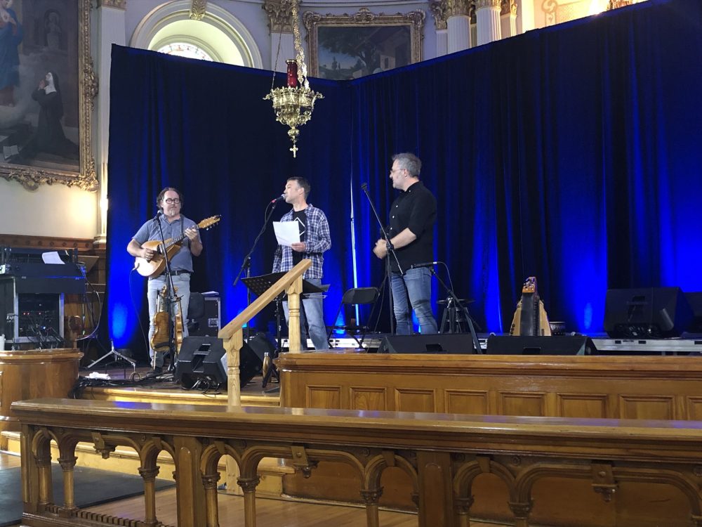 Un nouvel album présentant des chansons traditionnelles de l'Acadie et ...