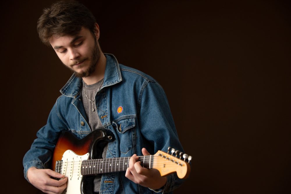 Le troisième album de l'artiste Jacques Surette paraîtra au début ...