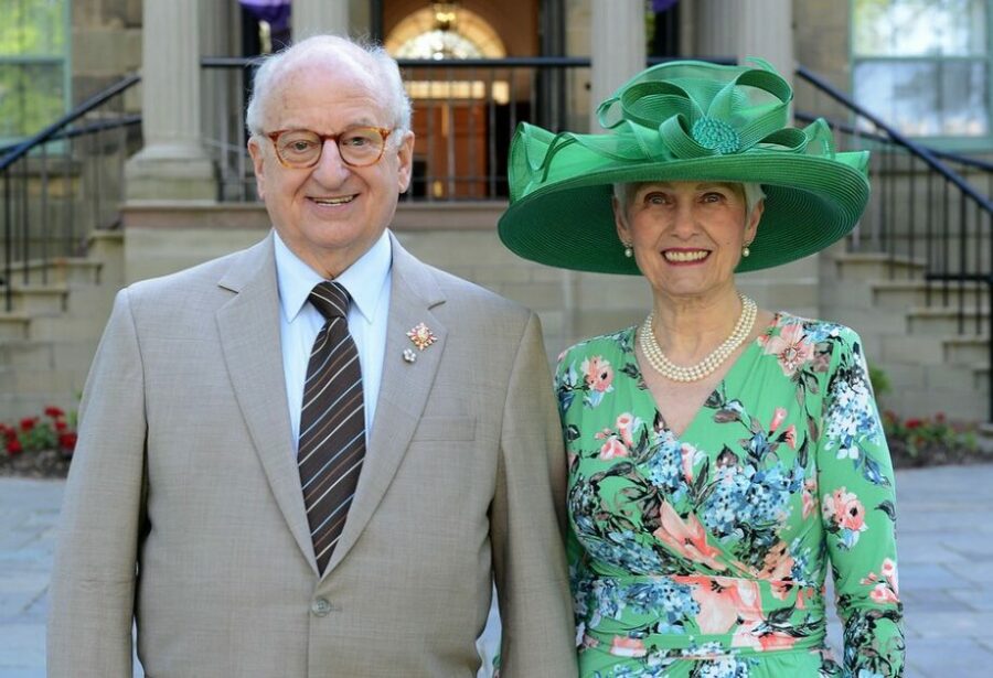 Leurs Honneurs Arthur et Patsy LeBlanc honorés par l'Université du Cap ...